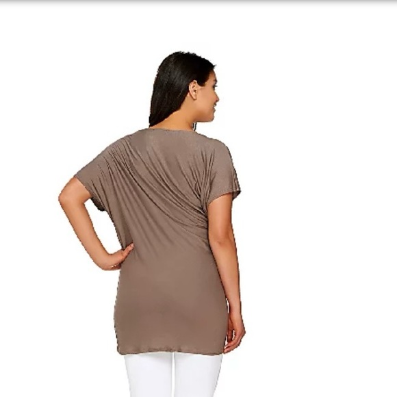 Lisa Rinna Collection | Tops | New Lisa Rinna Collection Short Sleeve ...